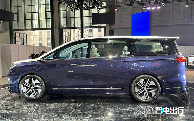 江淮瑞风新MPV车展首发 采用全新平台 酷似别克GL8- DoNews汽车