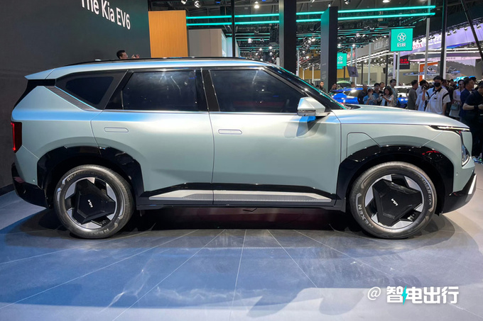 起亚EV5预售15.98-22.98万！搭比亚迪电池 11月上市- DoNews汽车