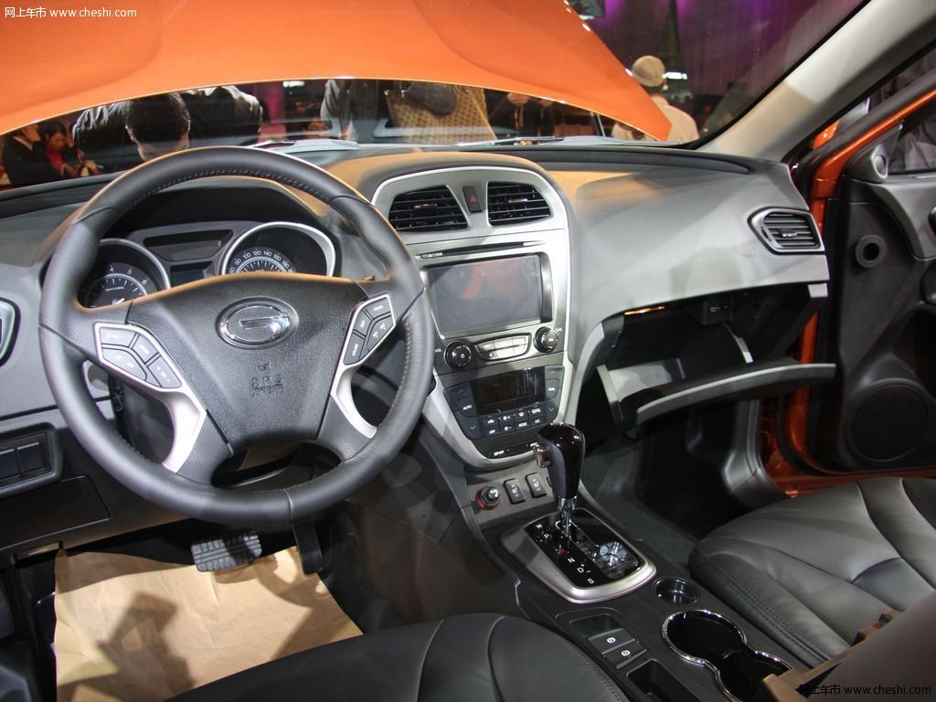 2012款传祺gs5配置,2012款传祺gs5油耗,评测12款传祺gs5(第3页)_大山谷图库