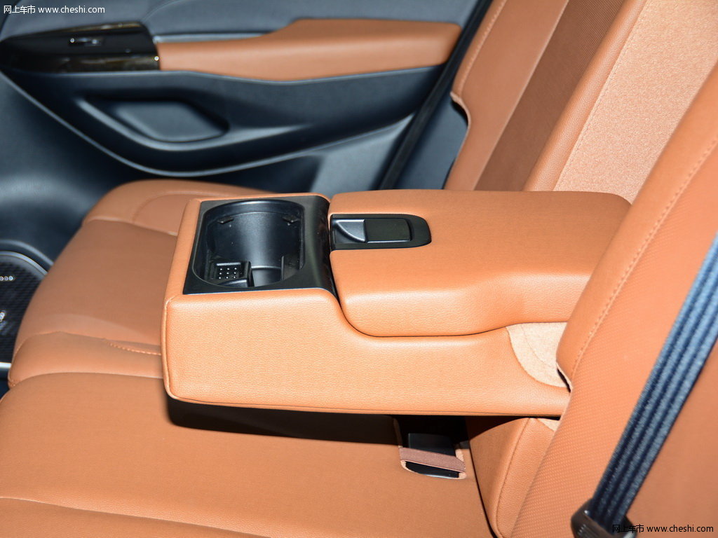 长安cs95空间,长安s95壁纸,长安s95外观_大山谷图库